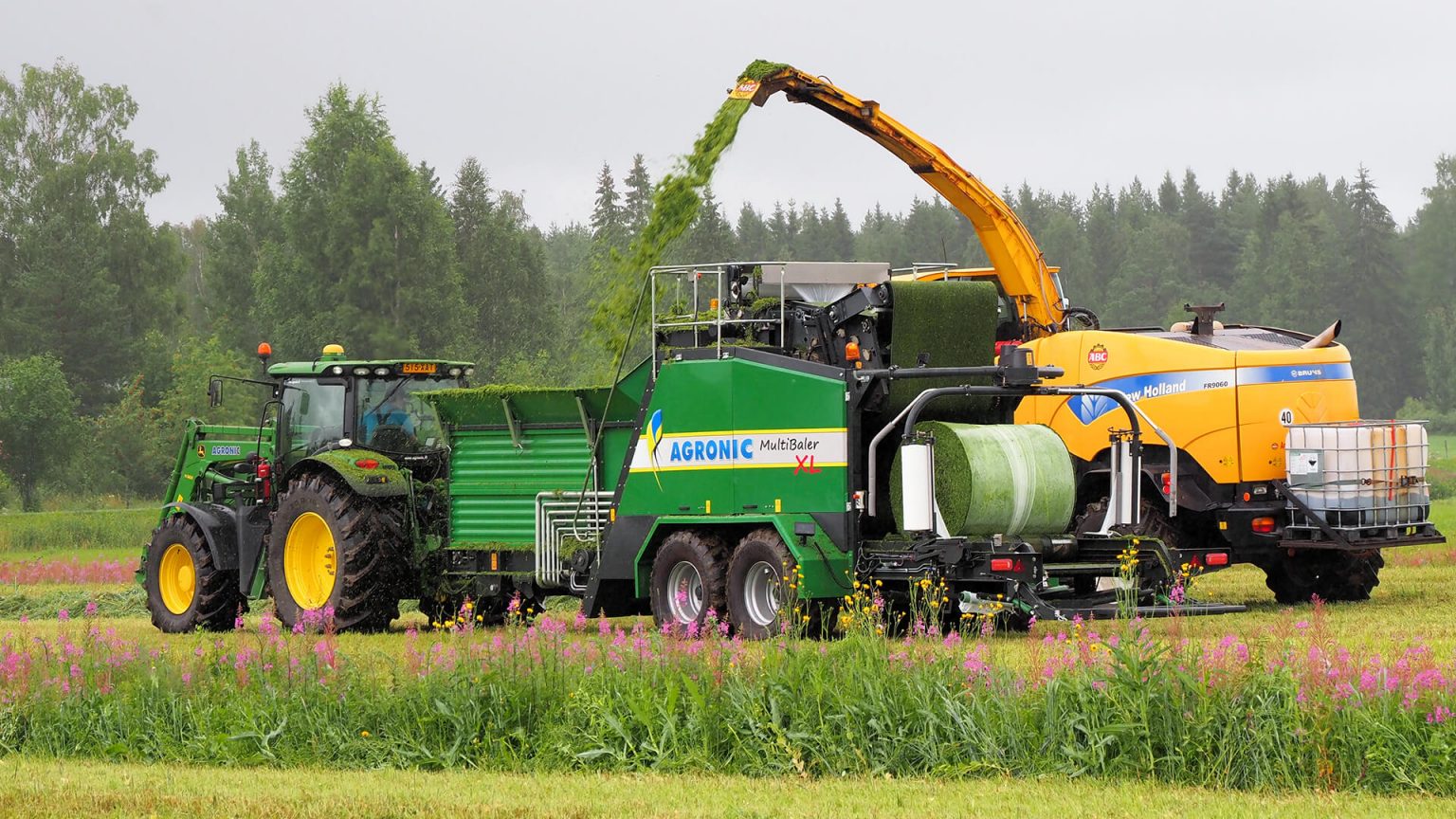 Balers en wrappers, de krachtigste ter wereld - Knoll Balers & Wrappers